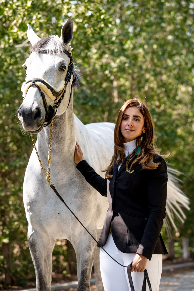 الشيخة لطيفة آل مكتوم تتخطى جميع الحواجز في عالم الفروسية - AE World Arabia