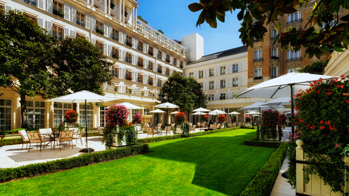 Le Bristol, Paris - A&E Magazine