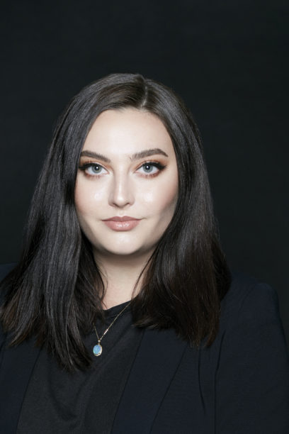 Get To Know: Hourglass Beauty's Global Makeup Artist, Chanel Temple - A ...