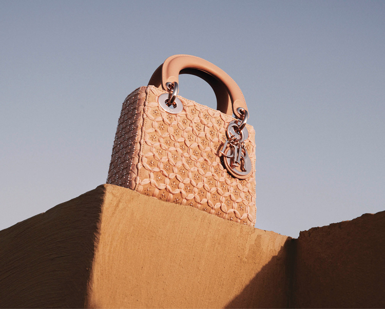 Dior Launches an Online E-Commerce Store in the UAE