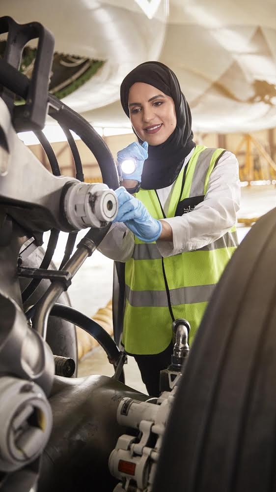 Dr. eng Suaad Al Shamsi, the UAE’s first female, Emirati Aviation ...