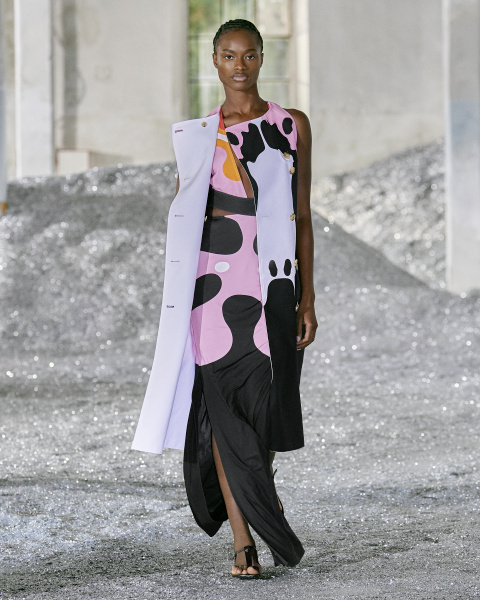 Burberry Reveals Its Spring Summer 2022 Collection - A&E Magazine