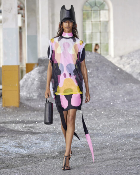 Burberry Reveals Its Spring Summer 2022 Collection - A&E Magazine