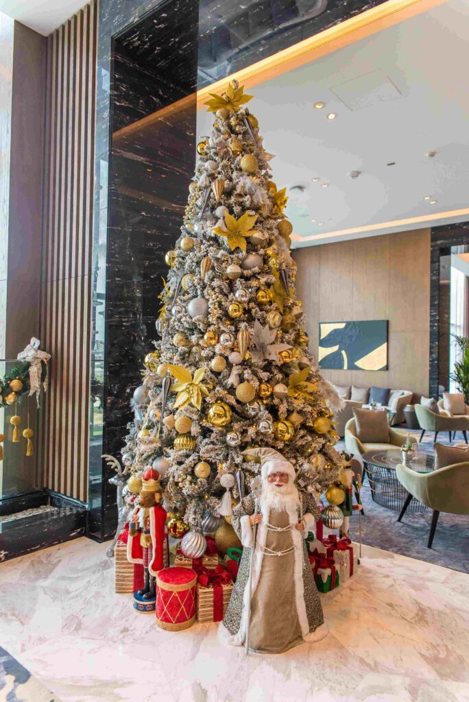 Stylish Christmas Trees to See in the UAE - A&E Magazine