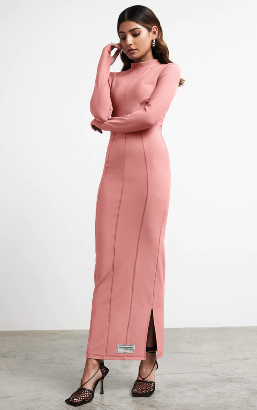 Jet Set Style: 5 Brands To Wear When You Travel - A&E Magazine