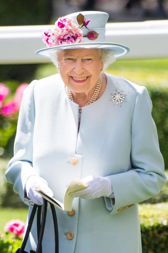 A Fashion Queen: 70 Years of Reigning Style - A&E Magazine