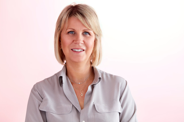 Meet the Brand Behind Queen Elizabeth II’s iconic Jewellery and Tiaras ...