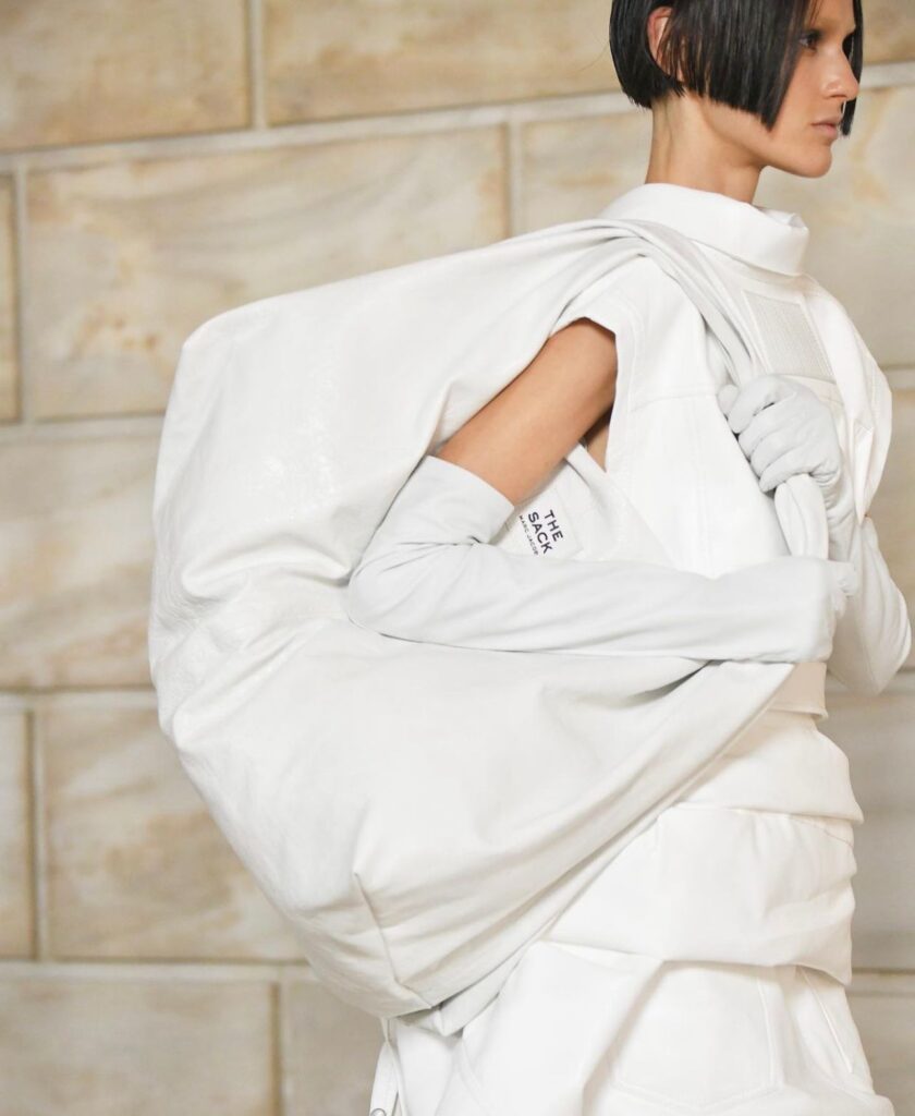 Marc Jacobs Presents the Fall 2022 Collection in New York - A&E Magazine