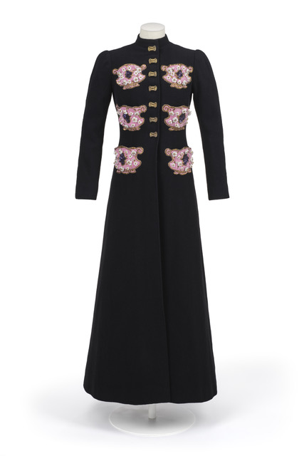 A New Exhibition in Paris Reveals Some of Elsa Schiaparelli’s Most ...
