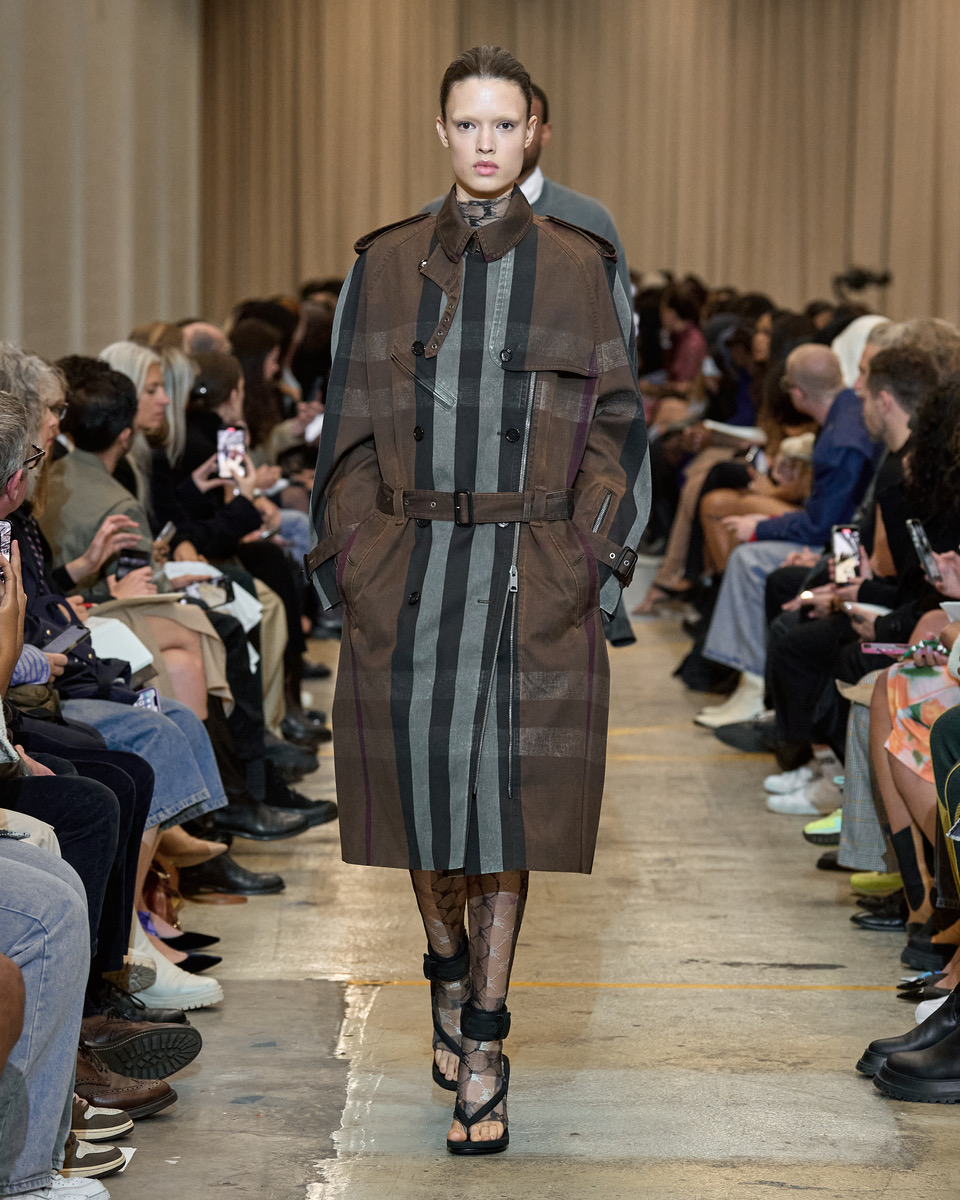 Burberry Presents Its Spring/Summer 2023 Collection - A&E Magazine