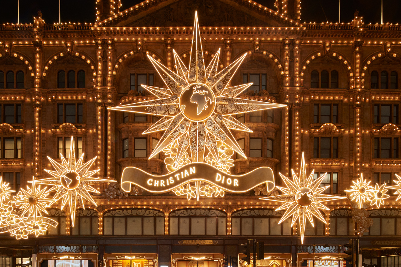 See Dior’s Festive Takeover at Harrods - A&E Magazine