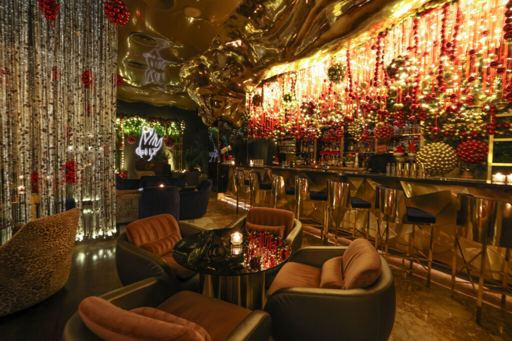 5 Luxury Festive Experiences to Try in the UAE - A&E Magazine