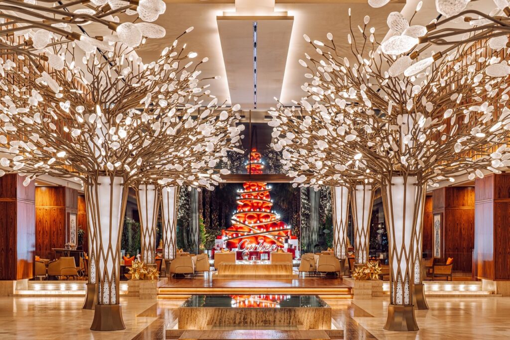 Cartier Reveals a One of a Kind Christmas Tree at Mandarin Oriental ...