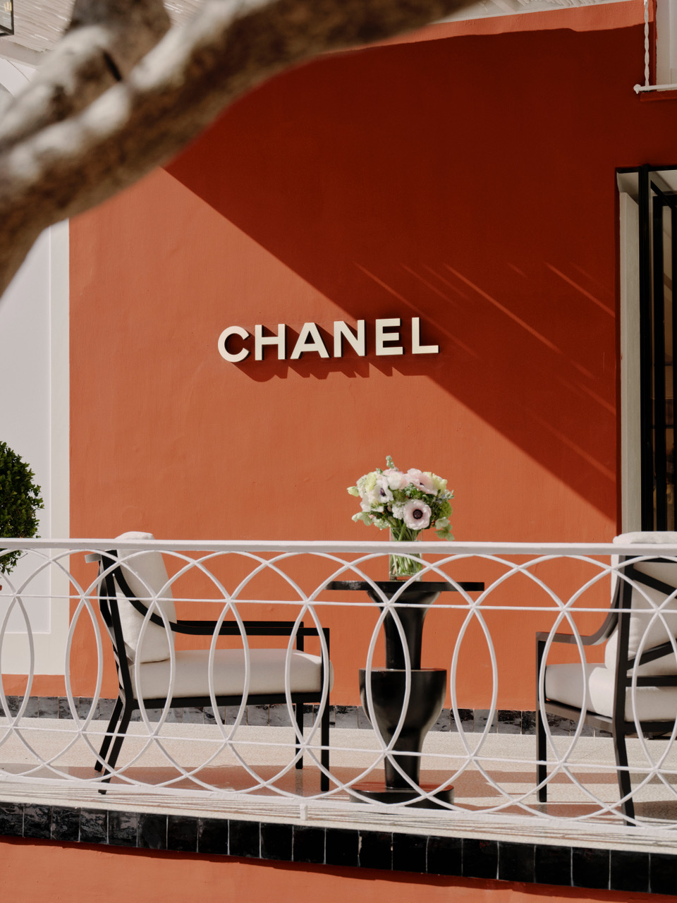 Chanel Opens a Summer Boutique in Capri - A&E Magazine