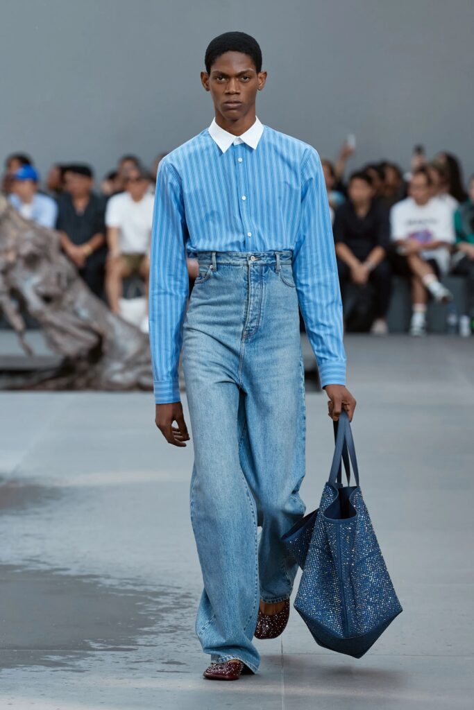 Loewe Brought Sparkles, High-Waisted Jeans And Leather Full Body ...