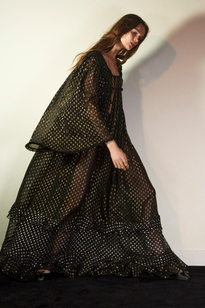 Chemena Kamali Presents An Ode To Karl Lagerfeld For Chloé’s Spring ...