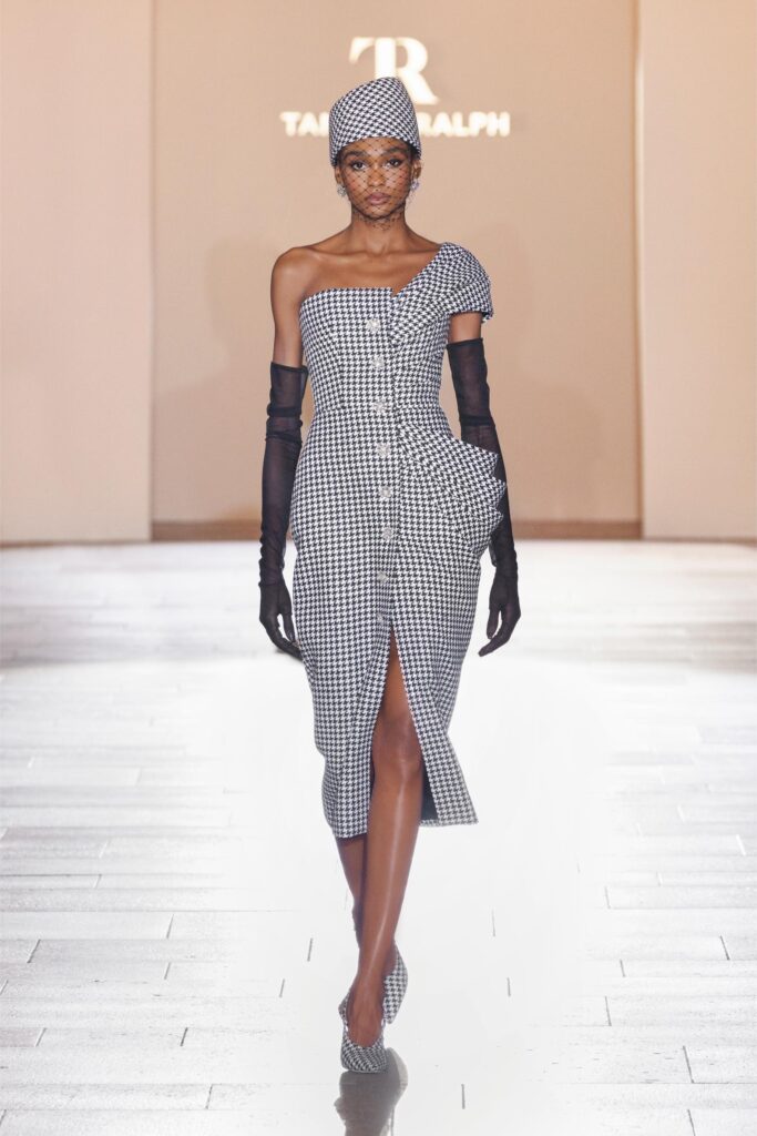 Tamara Ralph Showcases Her Third Collection At Paris Couture Week - A&E ...