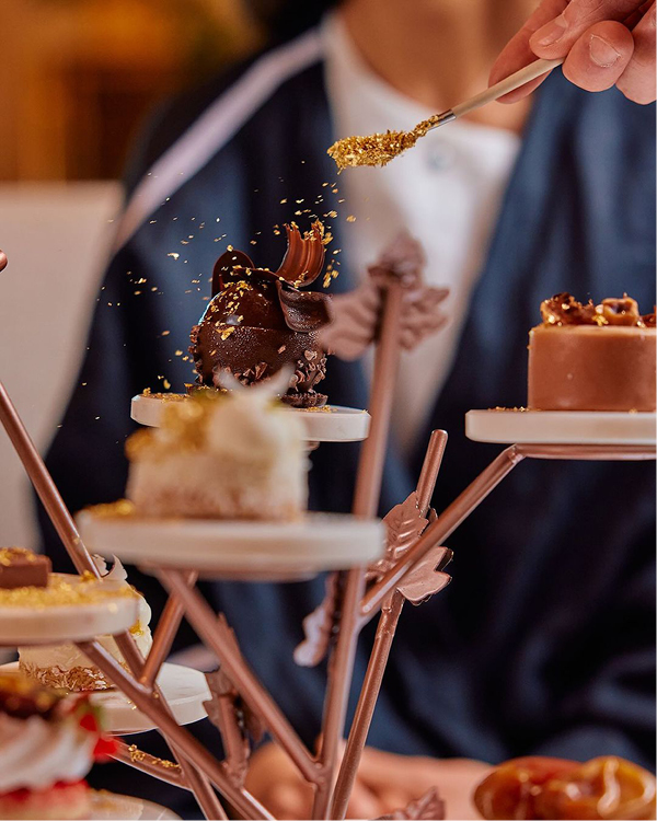 An Insider's Look at Emirates Palace Mandarin Oriental - A&E Magazine