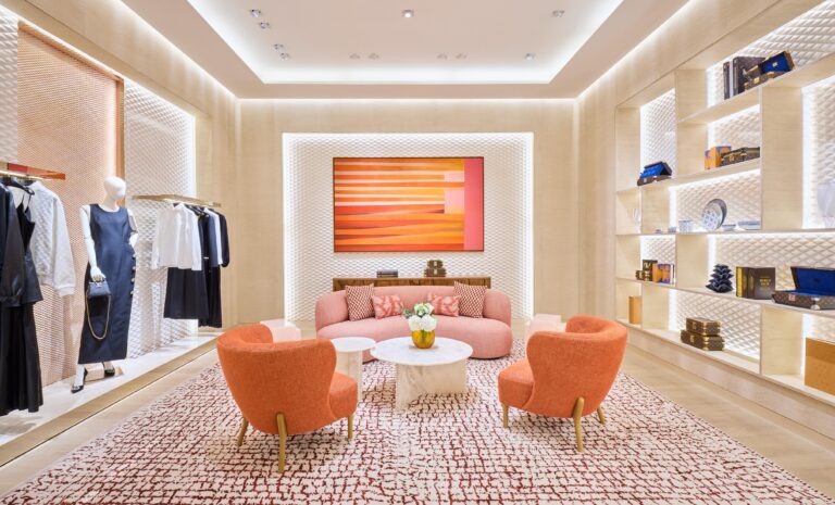 Louis Vuitton Unveils its New Boutique at Solitaire Mall in Riyadh - A ...