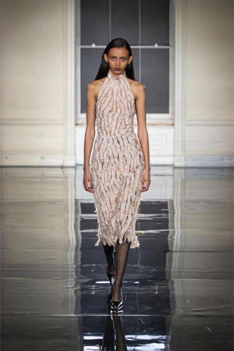 Noon By Noor Unveils Fall Winter 2025 Collection at Somerset House - A ...